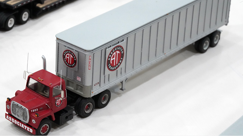 Associated Transport Ford LNT-9000 Truck Tractor & 45' Trailer - By ...