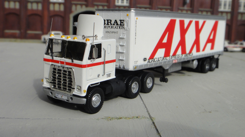 AXXA Ford W-1000 Truck Tractor & 40' Refrigerated Trailer