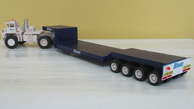 Bigge Mack M75SX Prime Mover - By Jan Romijn